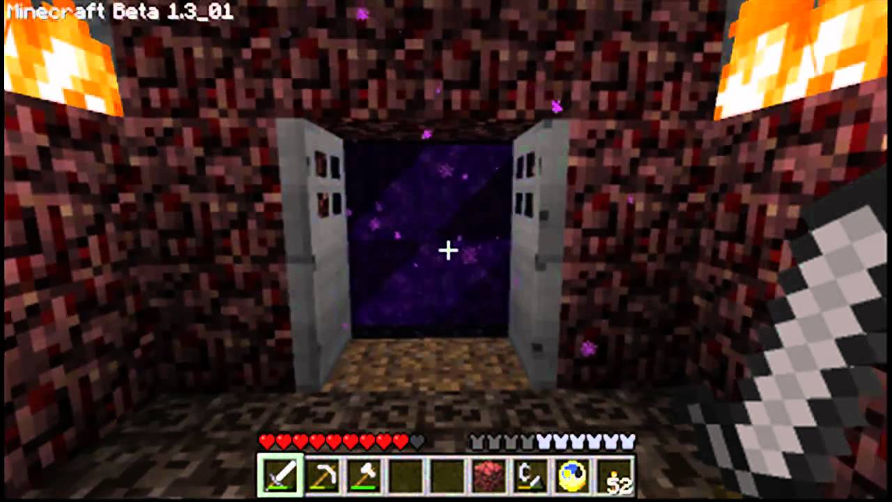 Minecraft creepy door - YouTube