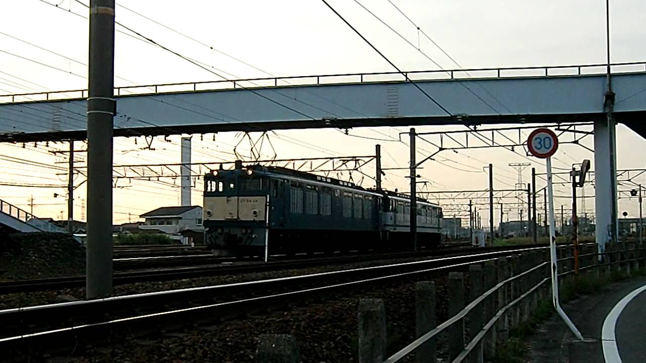 EF64 34号機＋EF64 70号機 清洲～稲沢 入れ替え - YouTube