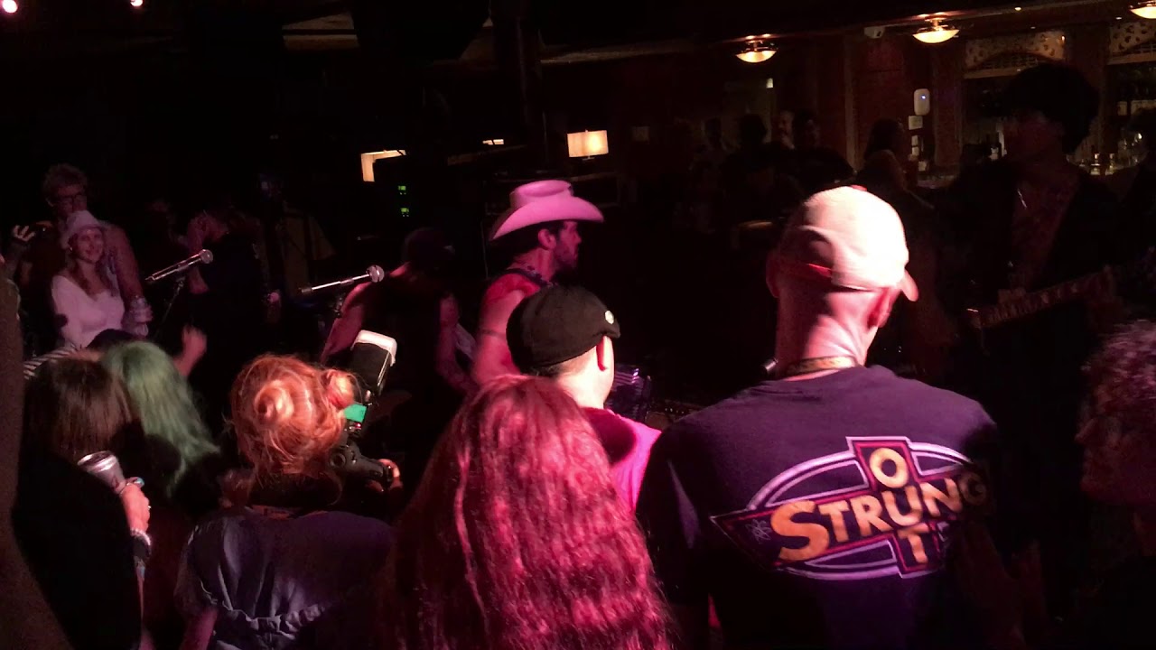 Pinata Protest 1 SDC2018 - YouTube