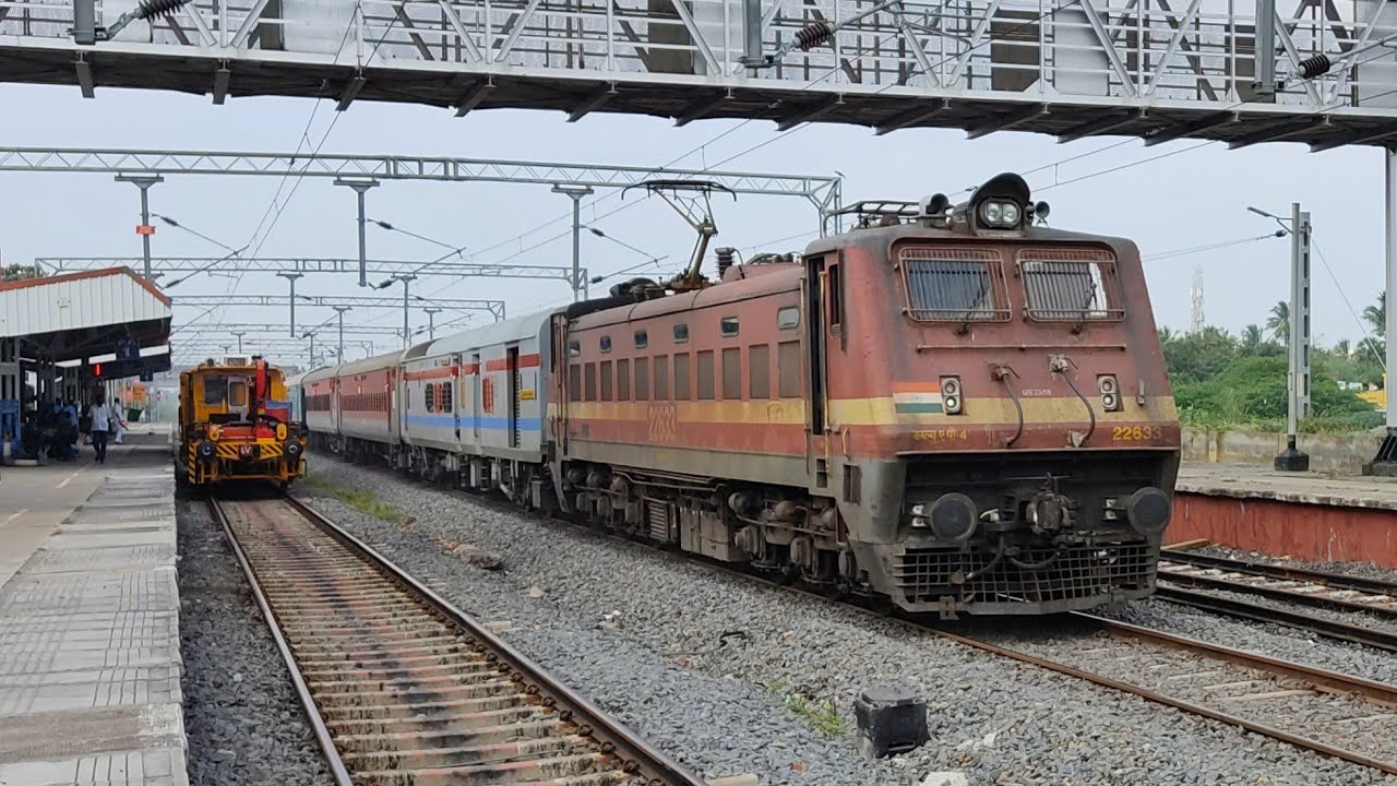 Bhusawal WAP4 Link 06043 Tambaram - Kochuveli Humsafar Pongal Special ...
