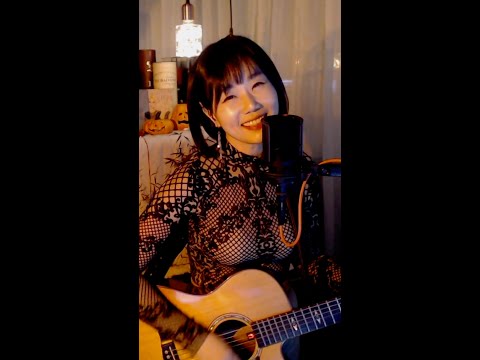 KISS ME (Vertical version) ♥ Live by I.Q(아이큐)음충315회 #iqmusic #가수아이큐#verticaliq
