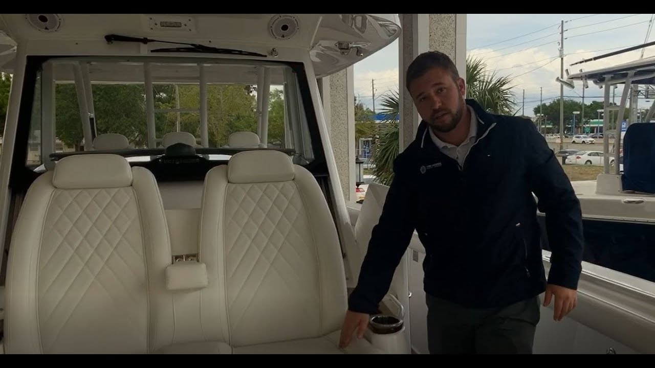 Everglades 395CC Walkthrough by Tom George Yacht Group - YouTube