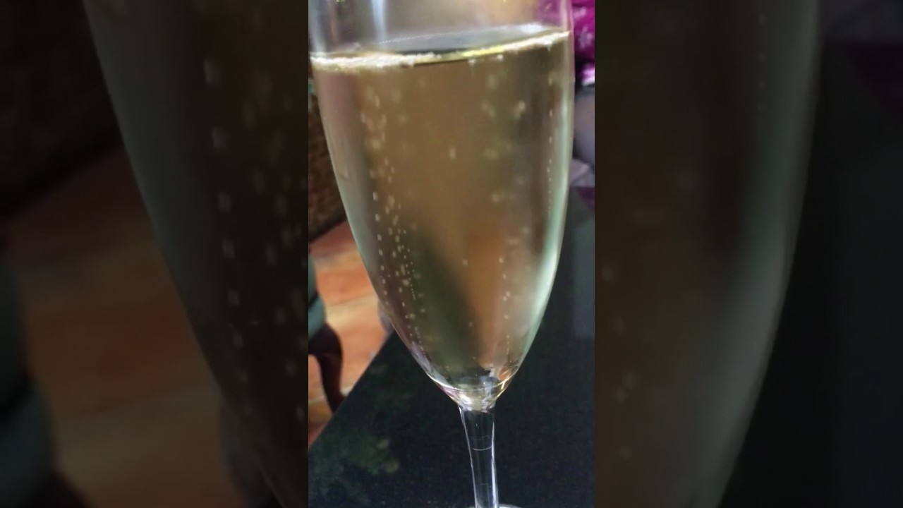 Champagne darling 🍾 - YouTube