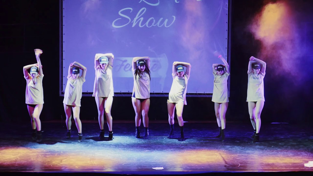 Best Lаdies Show - D-crew - YouTube