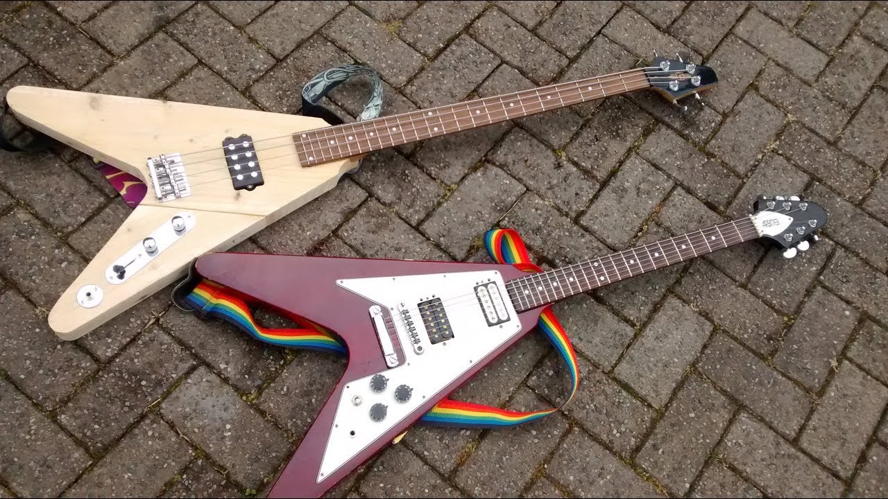 mad malko flying v bass - YouTube