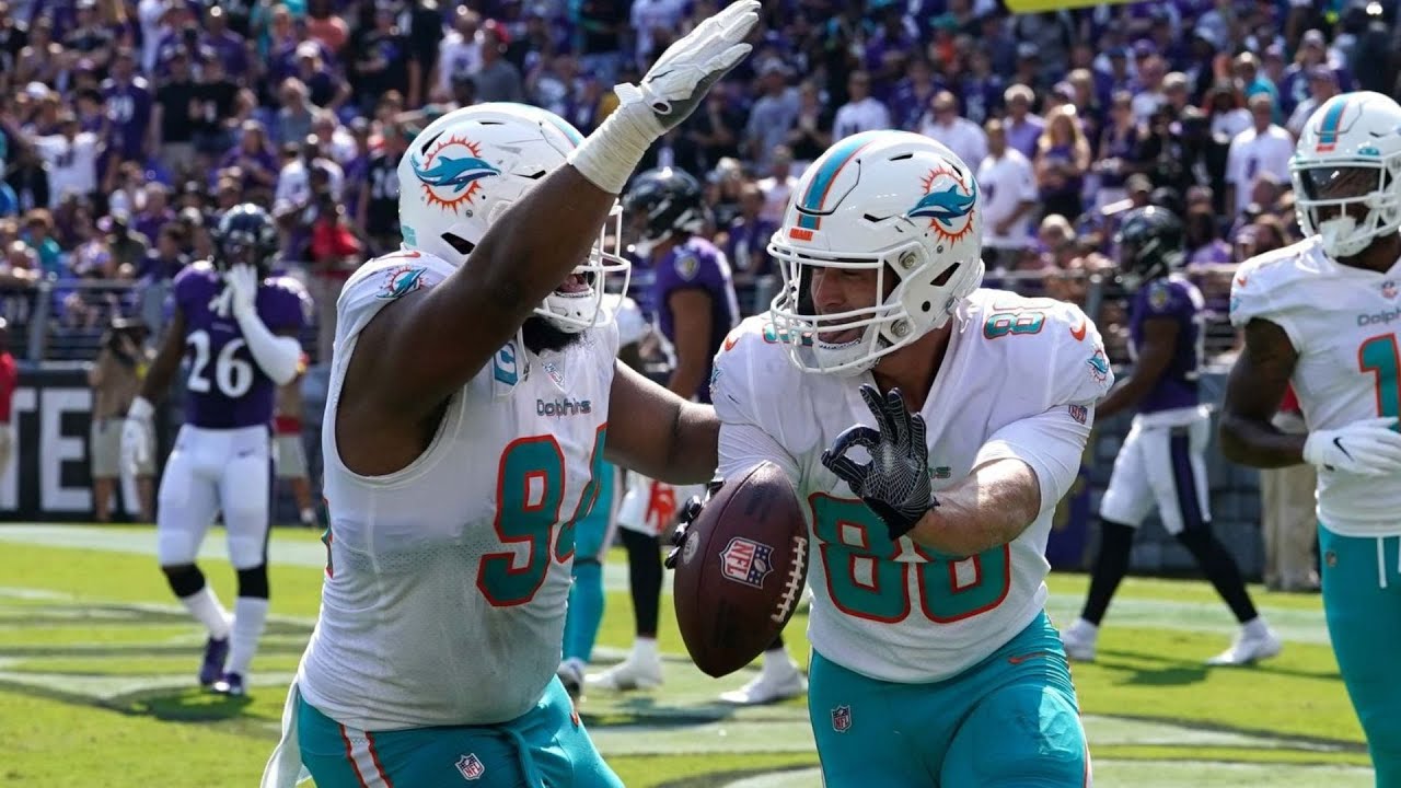 Mike Gesicki Hits the Worst Griddy of All Time 😲 - YouTube