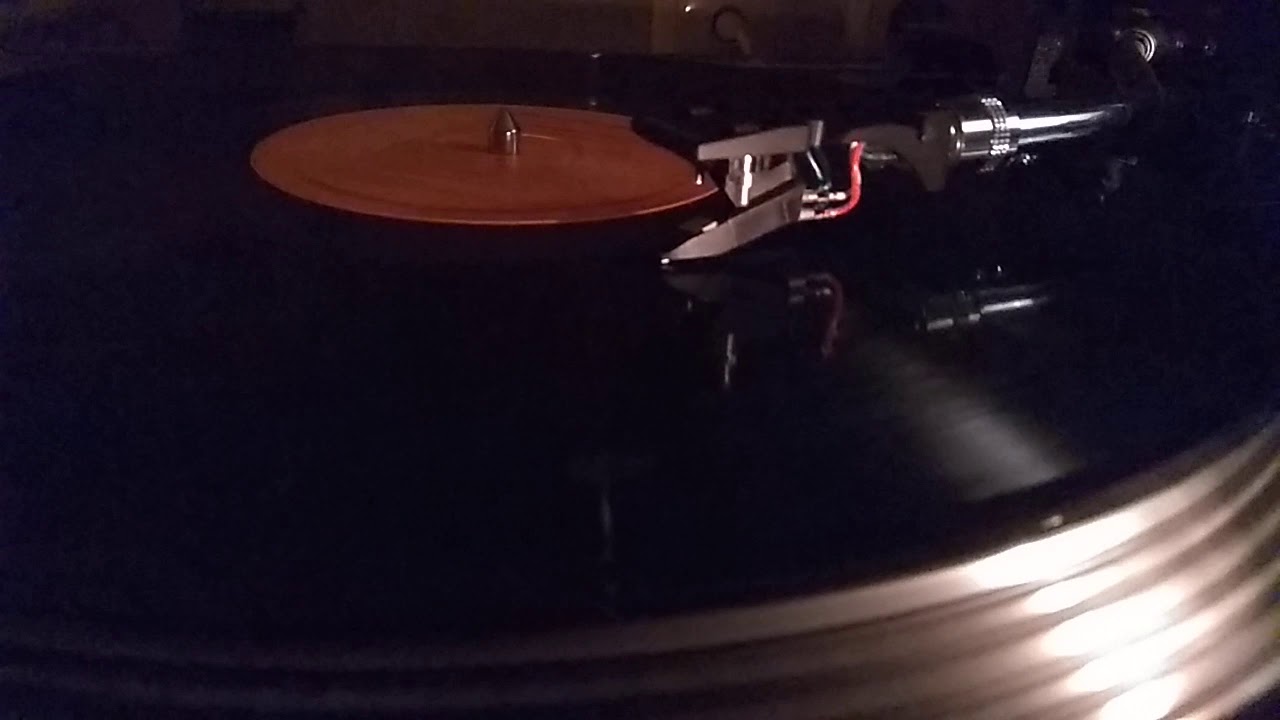 Elvis Presley "Indescribably blue" vinyl - YouTube