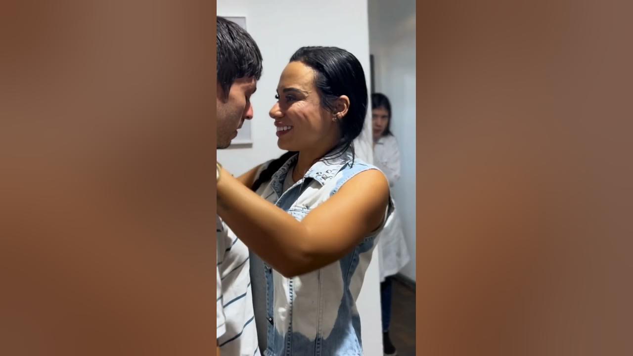 Menina milionária arma uma armadilha tremenda para sua madrasta interessada 😱 - YouTube