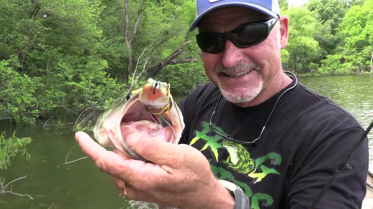 Fishing the Moment! Choosing the Right Frog and Boat Control! - YouTube