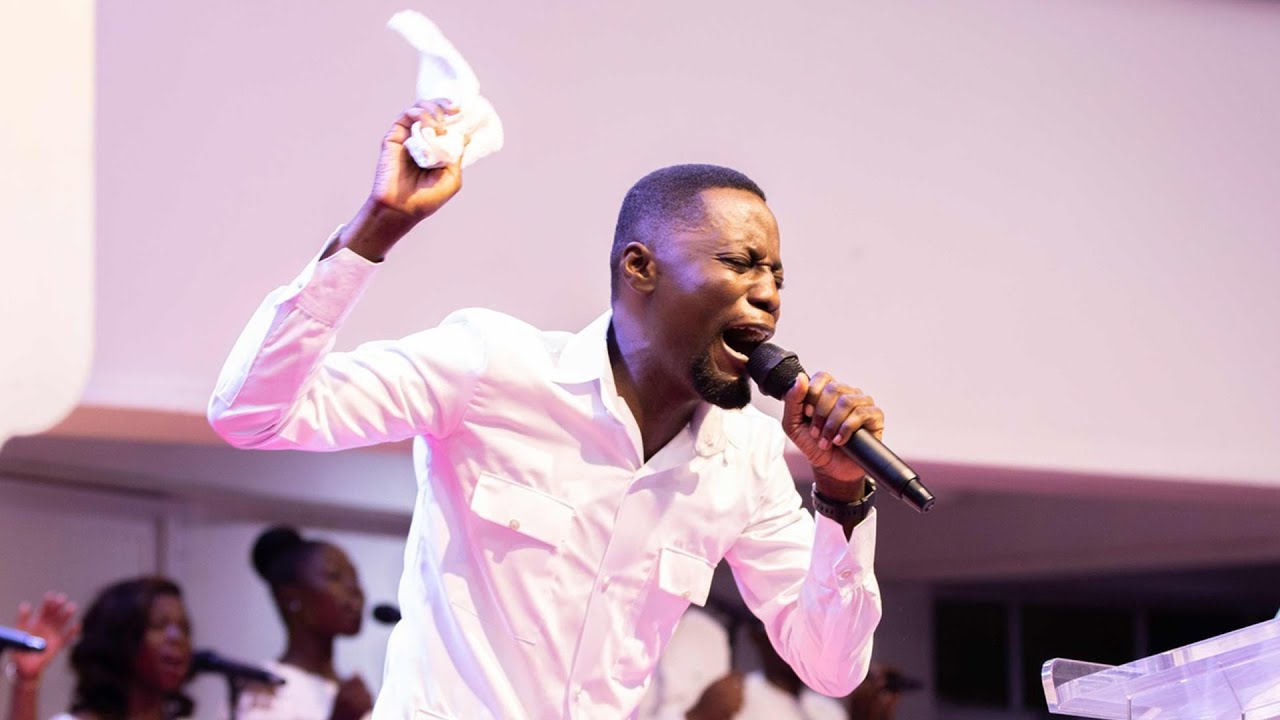 Hot Pentecostal Praises by Elder Emmanuel Arthur | Special Evening ...