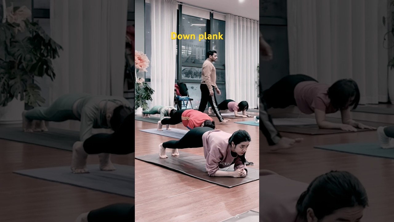Down plank pose #yoga #improveflexibility #acrobatics # ...