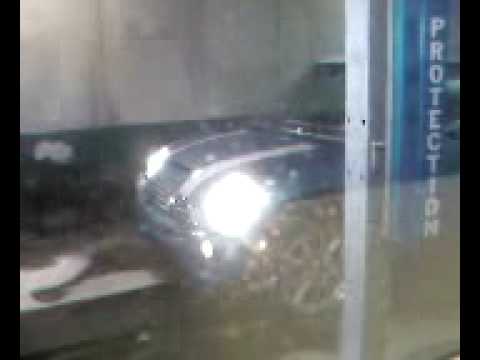 2005 MINI Cooper S in car wash - YouTube