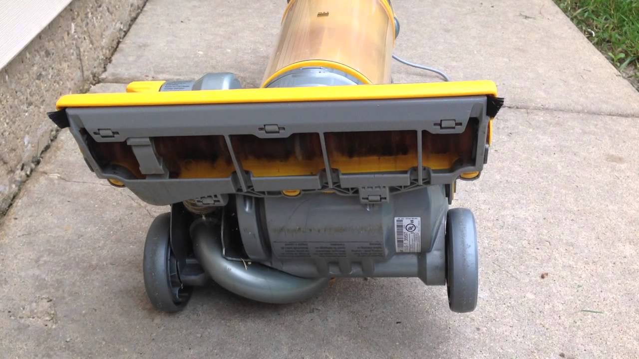 Dyson DC07 Vacuum 06 - YouTube