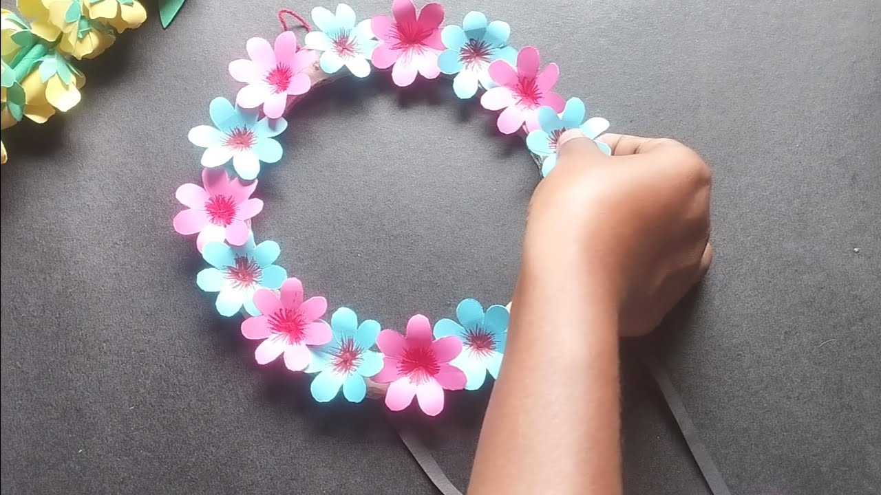 How to make a beautiful wall hanging craft with paper || paper craft ...