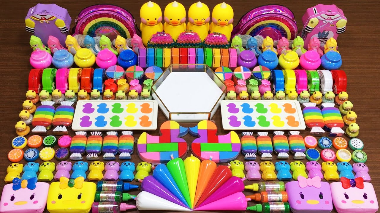 SATISFYING WITH CLAY PIPING BAGS ! Mixing Random Things Into Slime! Mon ...