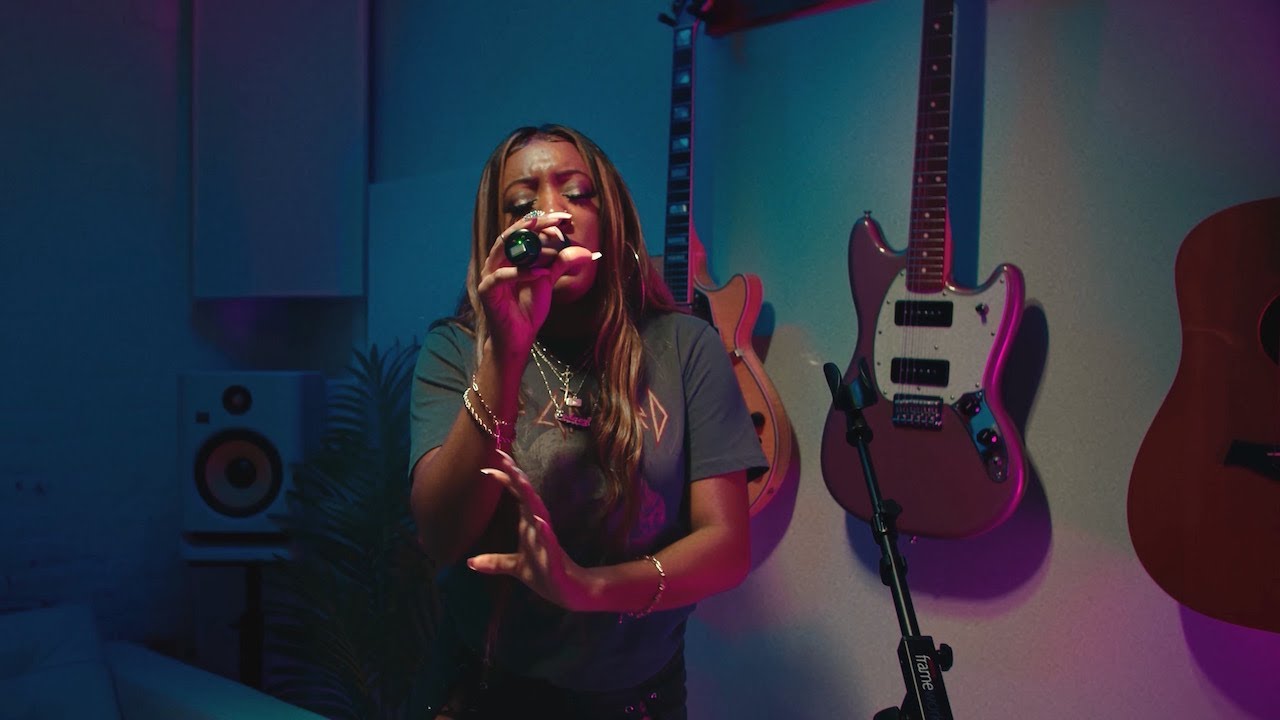 Sydney Renae - "Good Riddance" Performance - YouTube