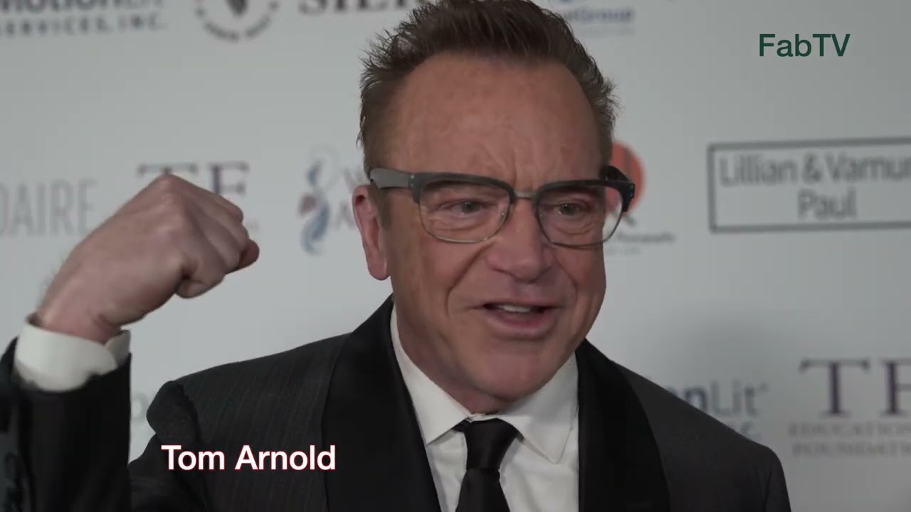 Tom Arnold 2022