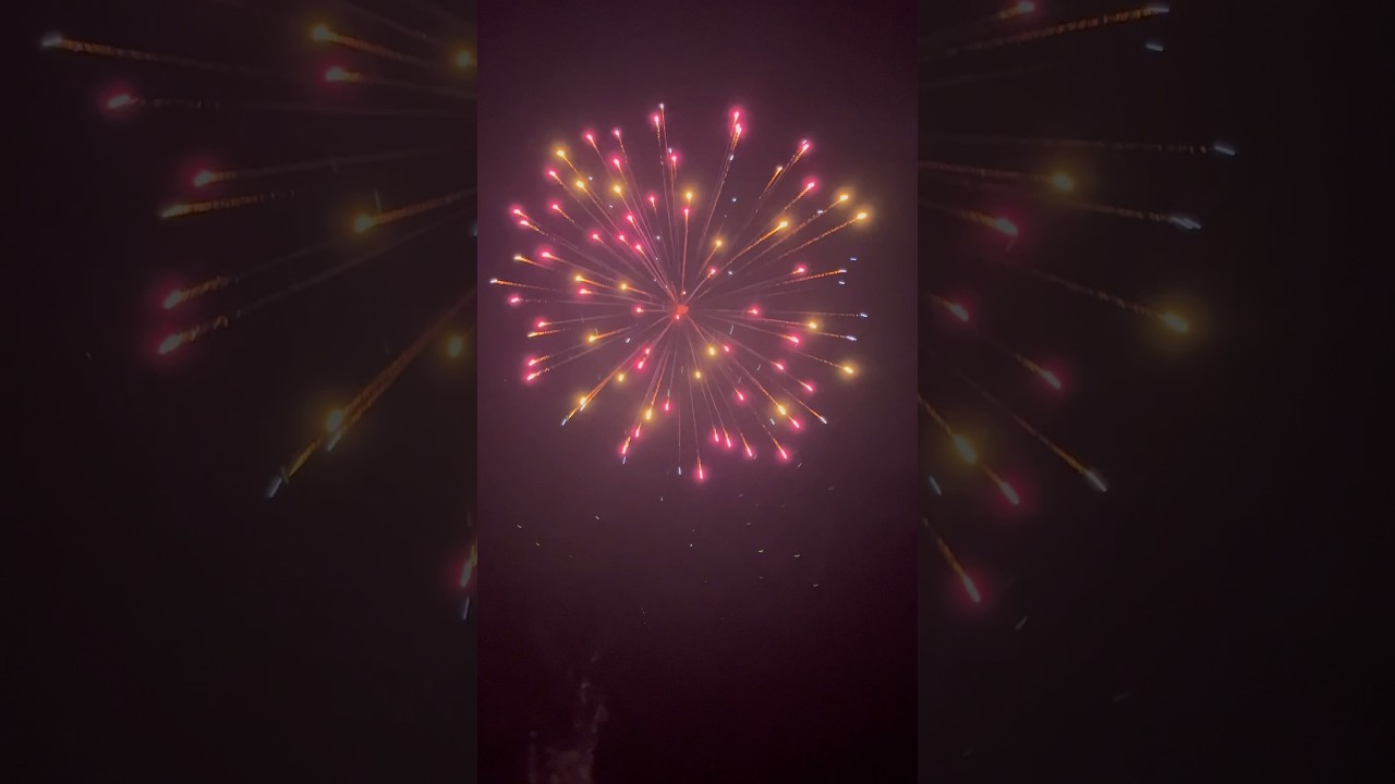 Justice League Wonder Woman single shot firework 🦸‍♀️💥 - YouTube