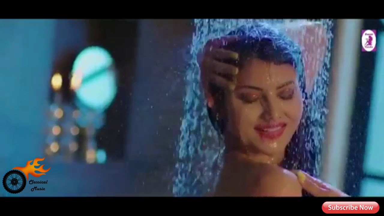 Swimming hot girls & hot kissing scene - YouTube
