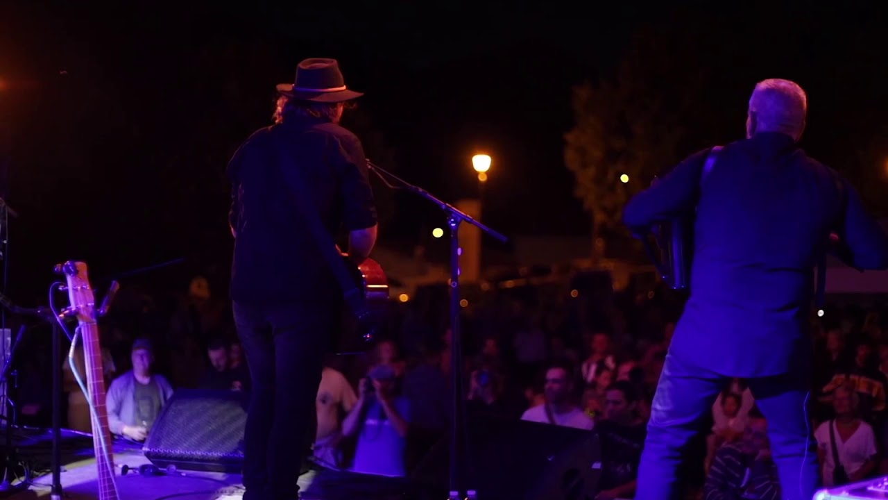 Epouvantail Noir - Mal de vivre live - YouTube