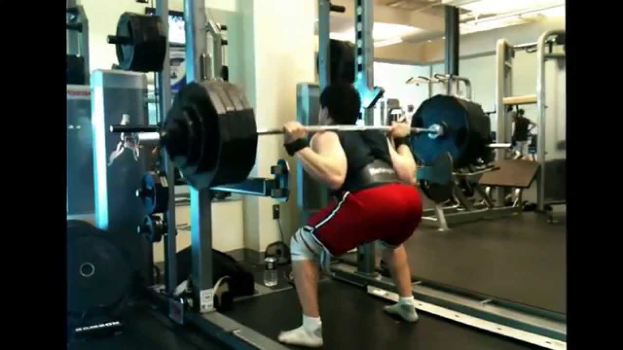 Highest Squat in the Gym Worst Form NA - YouTube