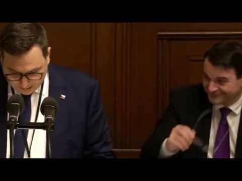 Petr Macinka kam až muže zajít diskuze v PS ?
