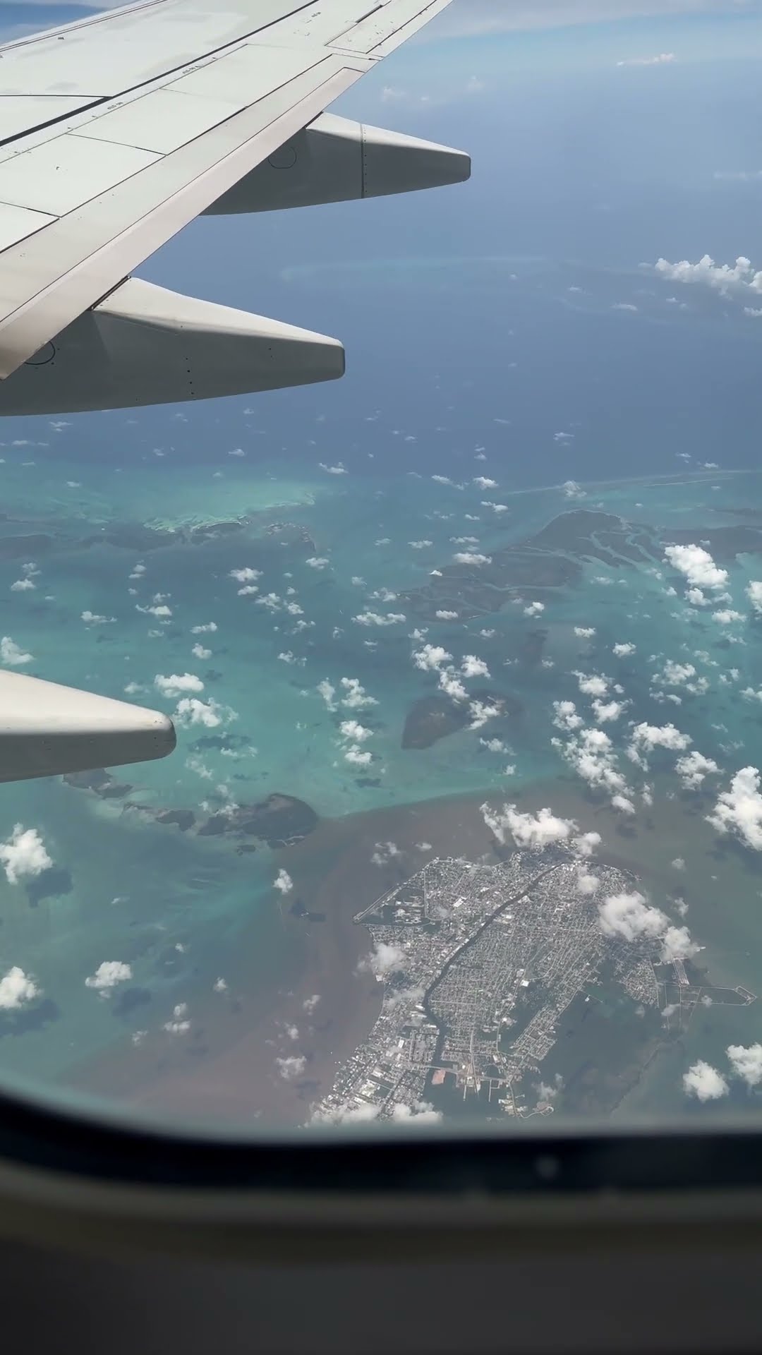 Flying over Belize 🇧🇿 ️ #travel #belize #honduras - YouTube