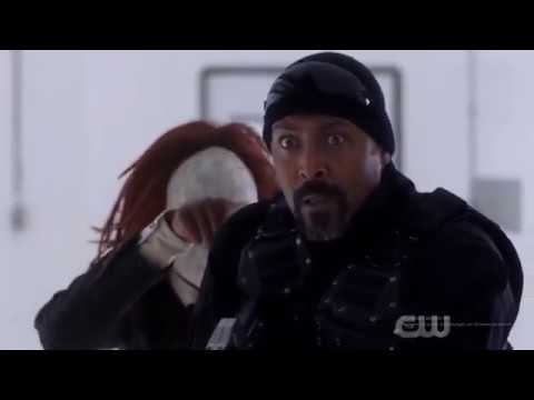 THE FLASH 5x20 CLIP | Rag Doll fights Joe and Iris | Ending Fight Scene ...