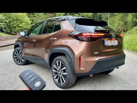 TOYOTA YARIS CROSS Facelift 2027 - EVENING POV test drive in the city (Hybrid 130 FWD)