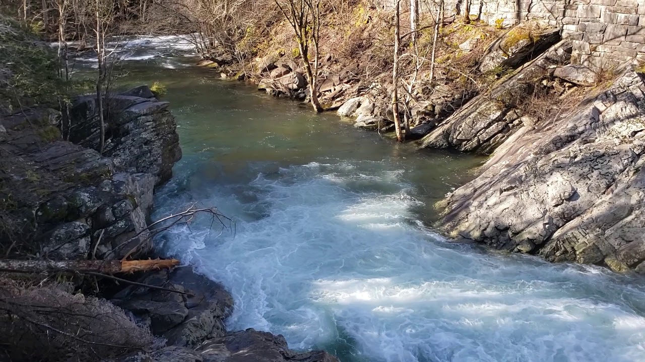 Exploring From The Townsend Wye to the Sinks - YouTube