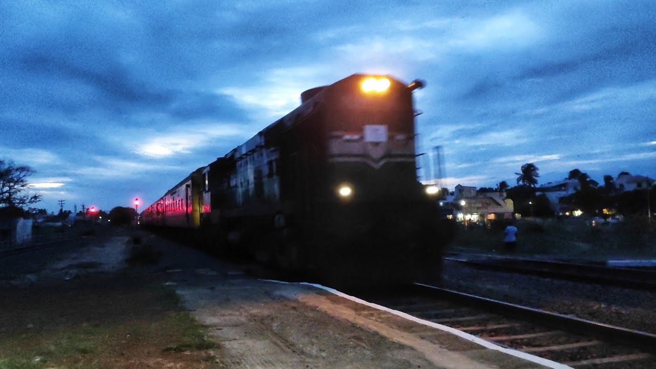 16734/Okha Rameswaram Weekly Express arriving Mandapam railway station ...