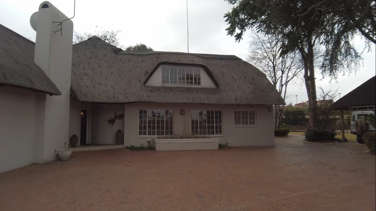 House for sale in Norscot! - YouTube