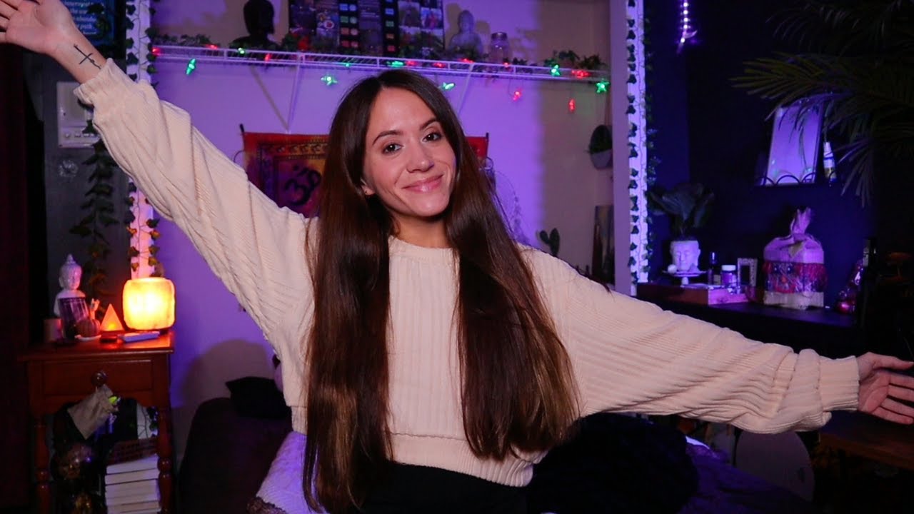 ASMR / My Room Tour (close up whispering) - YouTube