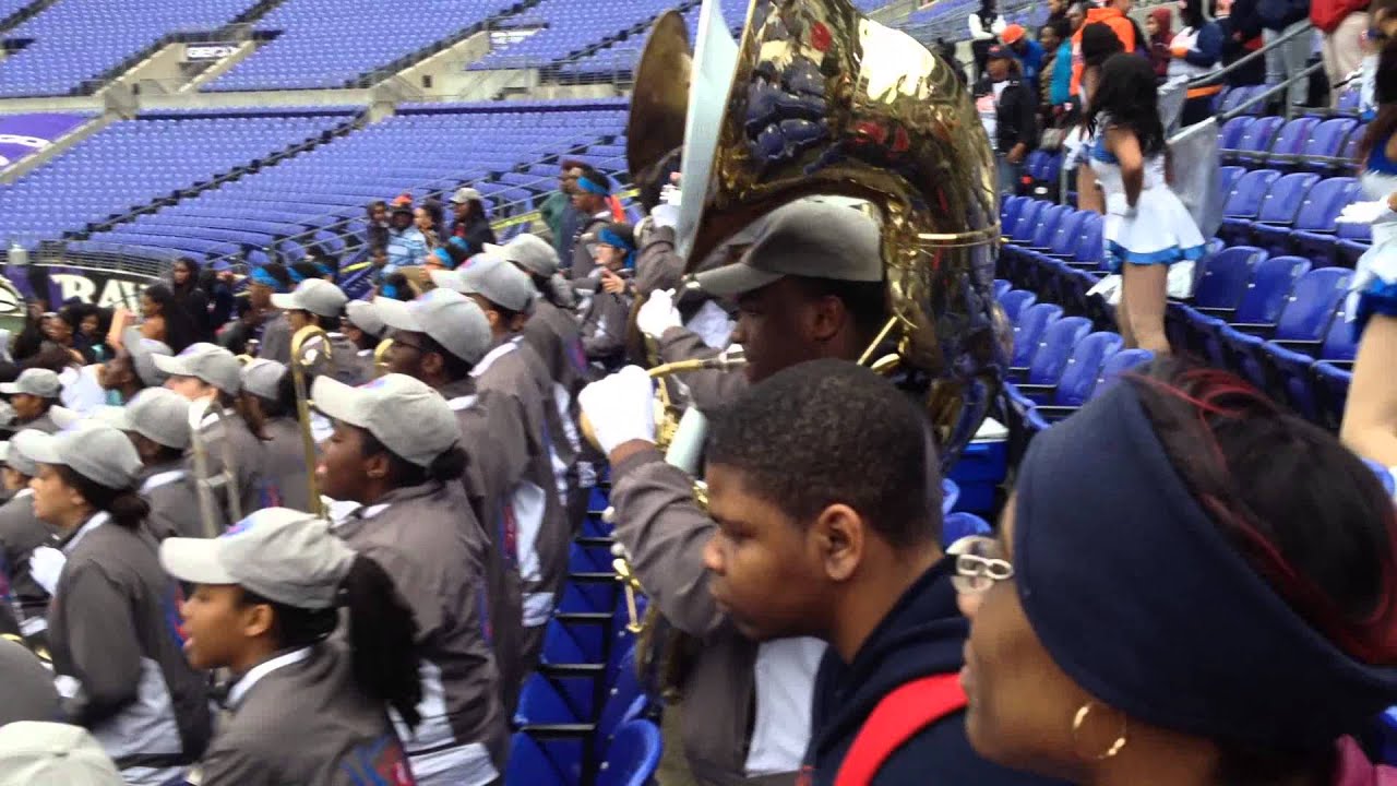 Ball and Parlay - Poly Western Marching Band - Poly vs. City 2015 - YouTube