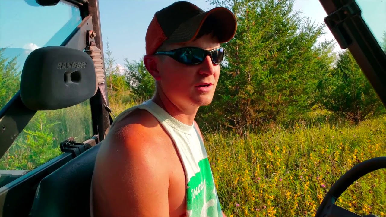 Iowa Deer Hunting | MONSTERMEAL NOW FOR BIG BUCKS IN FALL - YouTube