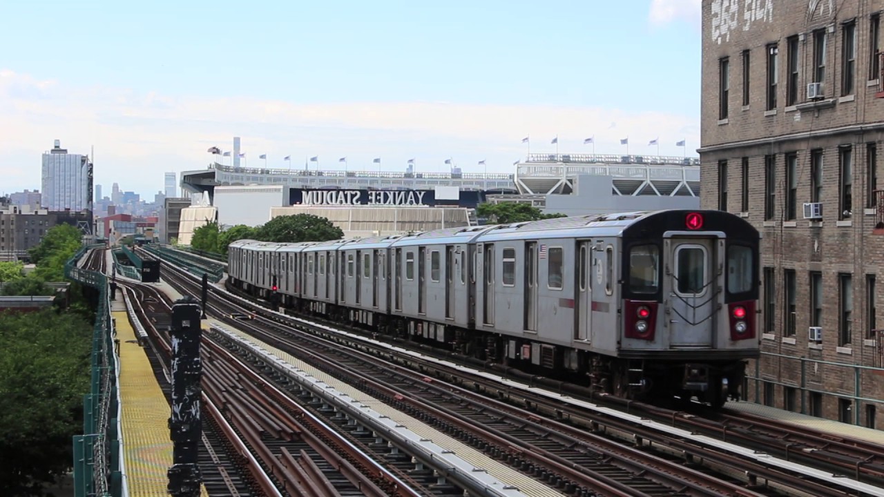 R142 (4) Train at 167th Street - YouTube