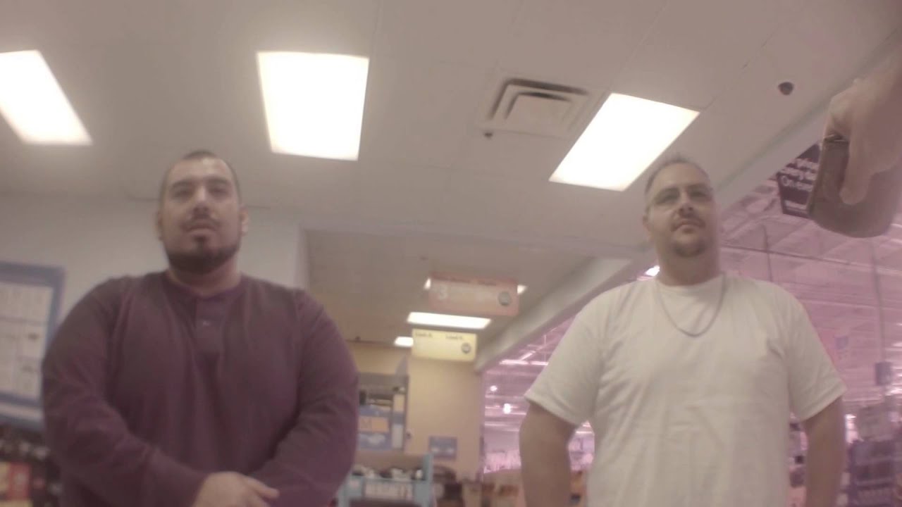 Walmart BIG Security Guys, call the Police to explain Walmart Return ...