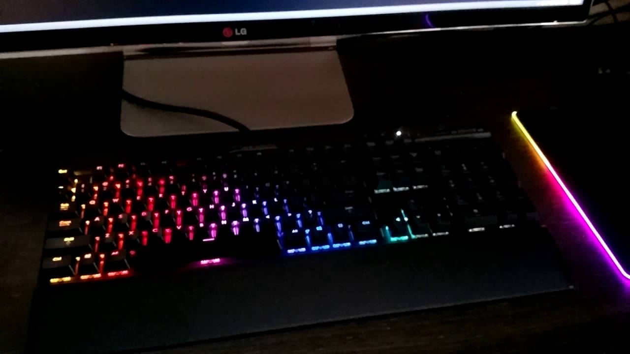 Corsair K70 RGB light music - YouTube