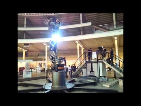Kuka Robocoaster MSV Brno 2014 - Kuka Titan - YouTube