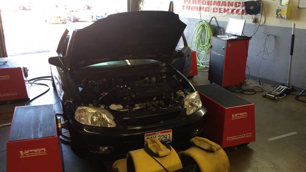 Alex's LS/Vtec Si at Slowmotion Motorsports - YouTube