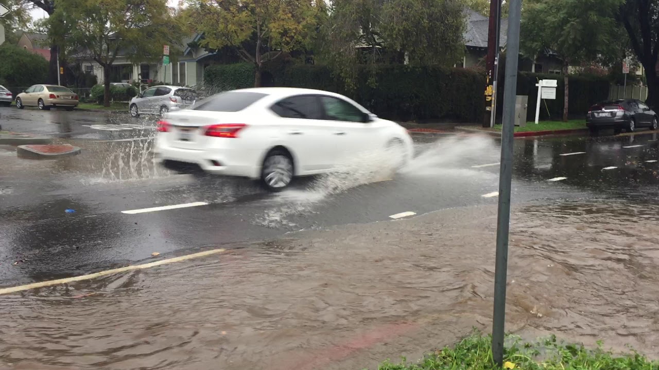 Downtown Santa Barbara Flooding - YouTube