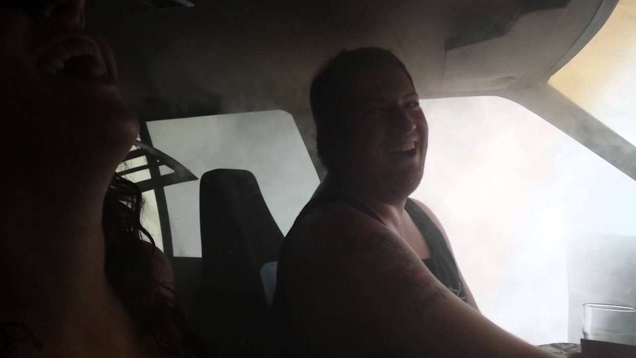 Straya Skid - YouTube