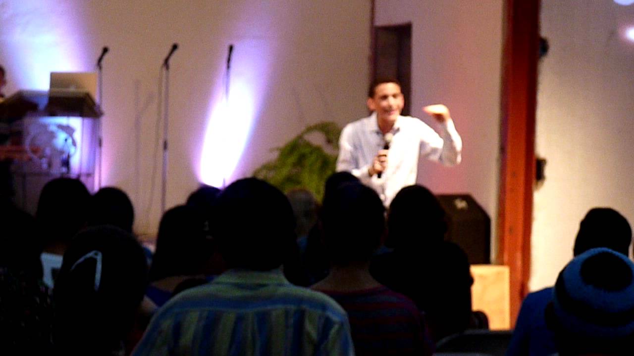 P. Juan Pablo Diaz - Congreso Caleb '11 - YouTube