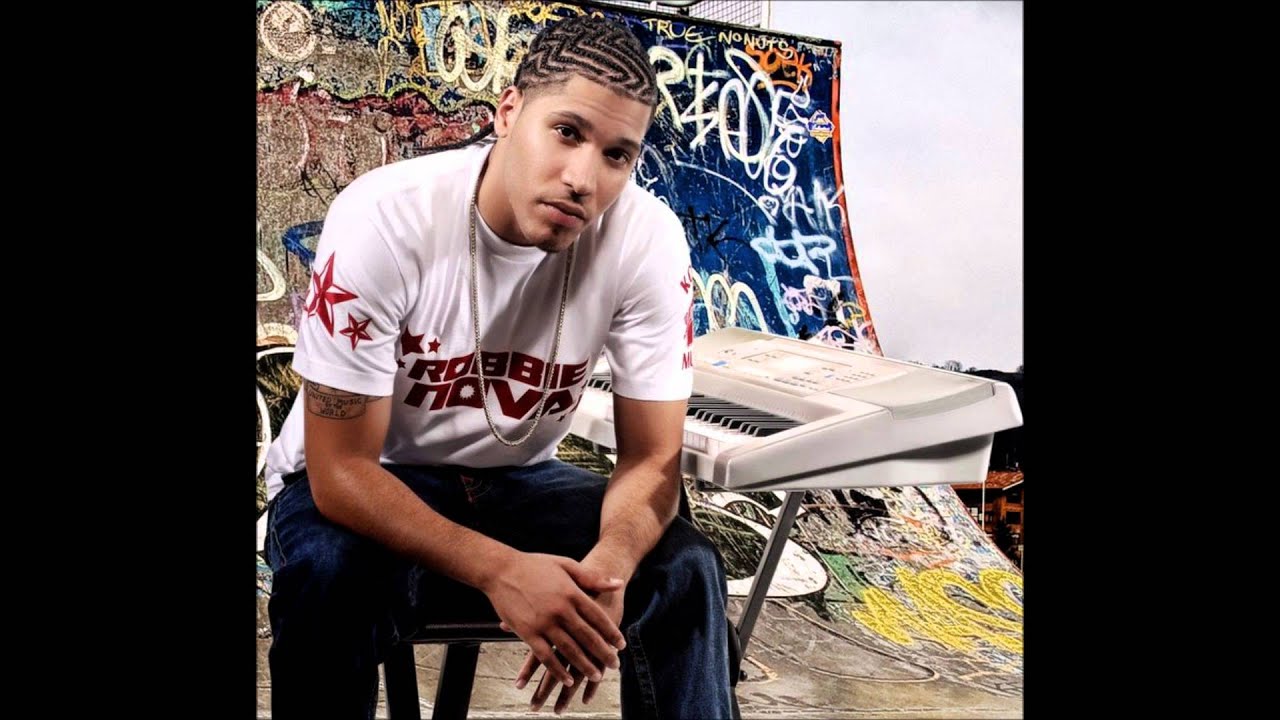 Jay Mula - She Got Me On Edge feat. Robbie Nova - YouTube