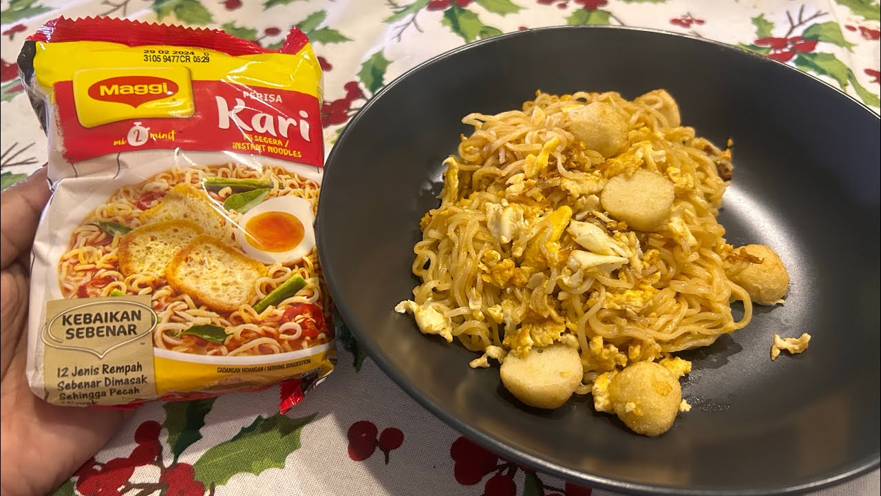Malaysian Maggi Goreng Telur (2 ingredients only - Maggi packet and egg ...