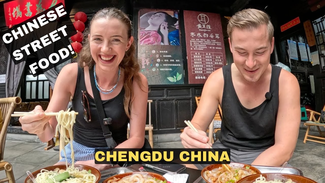 WE TRIED LOCAL CHINESE STREET FOOD | Chengdu, China 🇨🇳 - YouTube