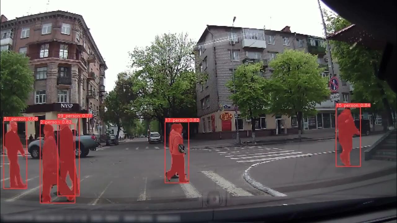 Detection and tracking Pedestrian using yolov8n-seg and StrongSORT ...