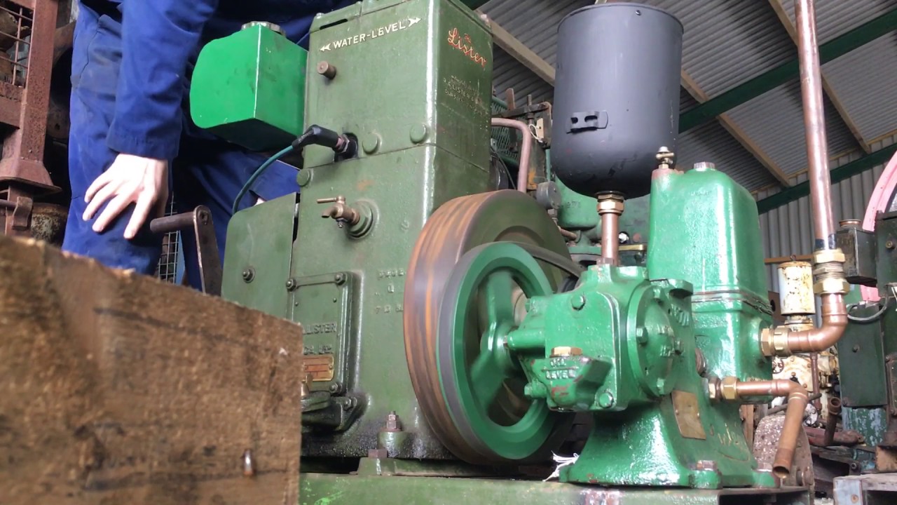 Lister D domestic pump set start up - vintage Stationary Engine - YouTube