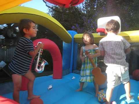 Jumpin Jammin - YouTube