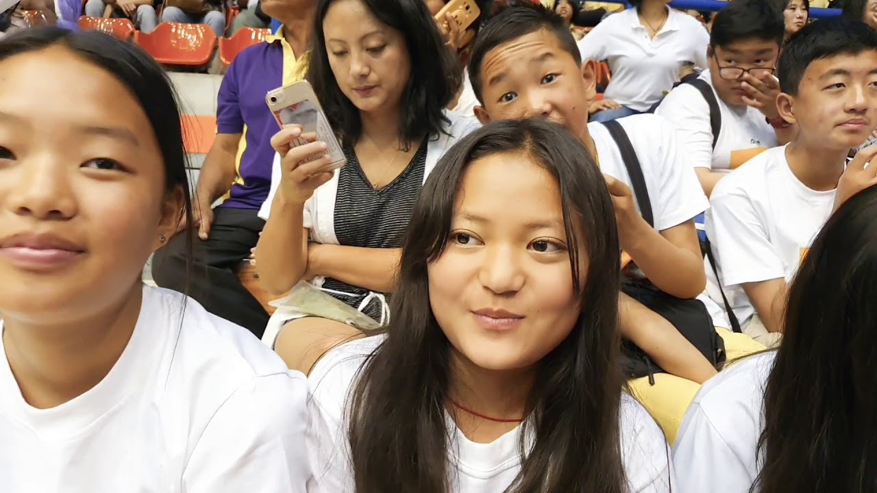 Druk school marching band at Thailand - YouTube